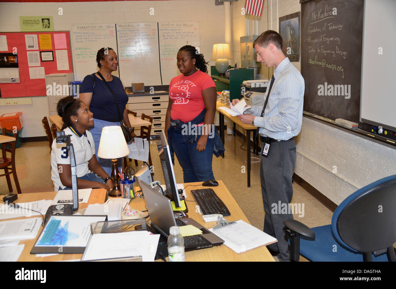 Pta meeting hi-res stock photography and images - Alamy
