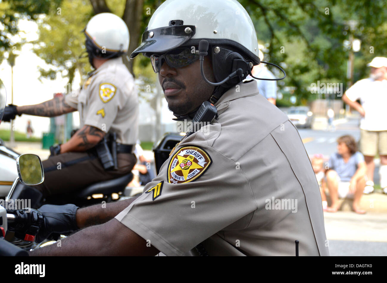 Deputy sheriff on a motorcycle Stock Photo - Alamy