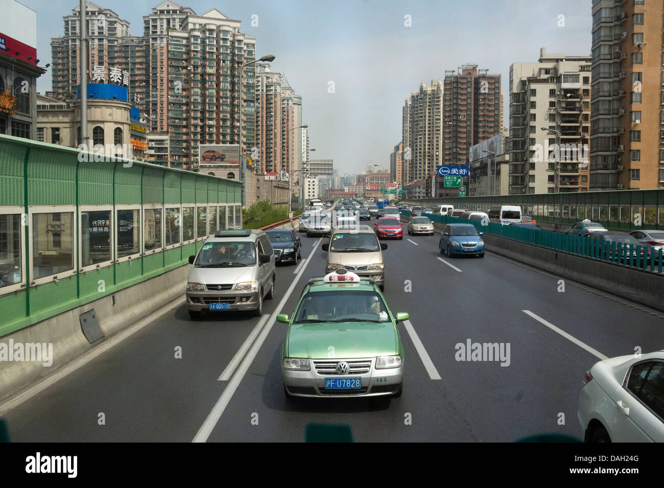 Dense traffic on Shanghai roads China Stock Photo - Alamy