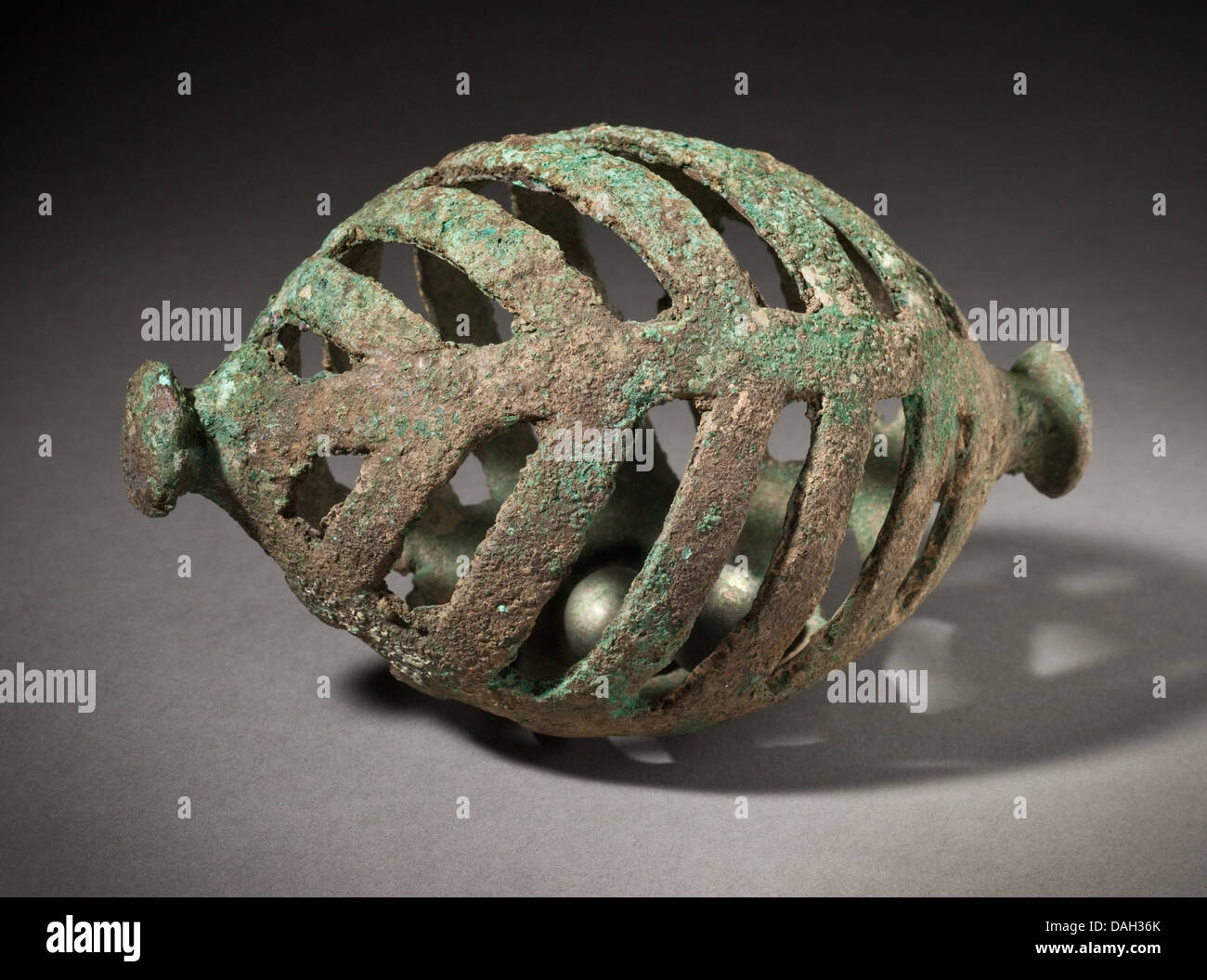 Cast for a bell hi-res stock photography and images - Alamy