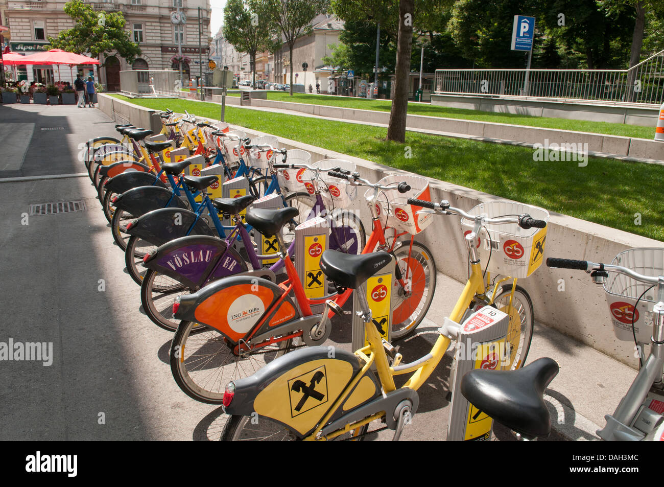 Rent a cycle hi-res stock photography and images - Alamy