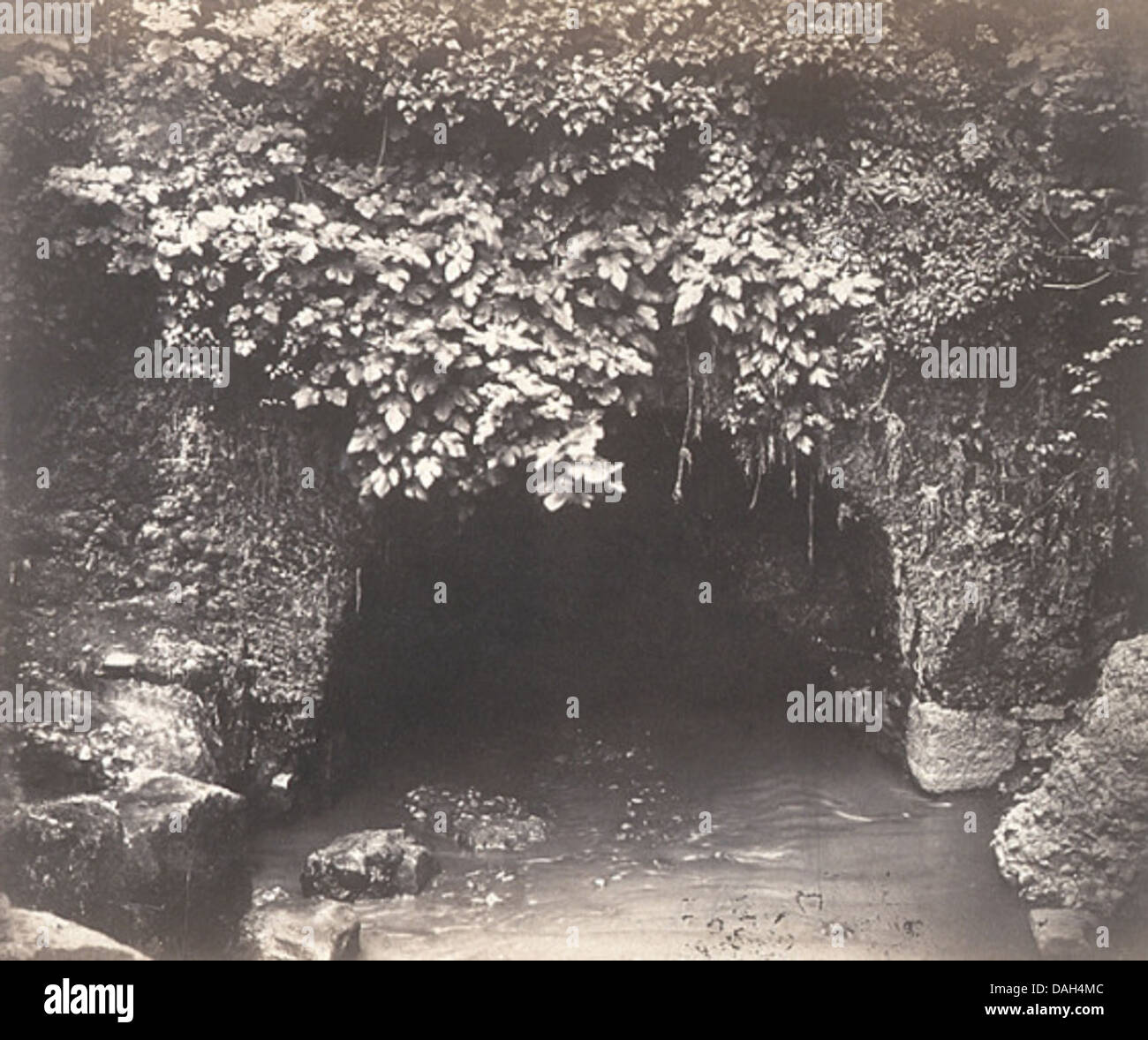 The Cloaca Maxima is an ancient Roman drainage system, an important ...