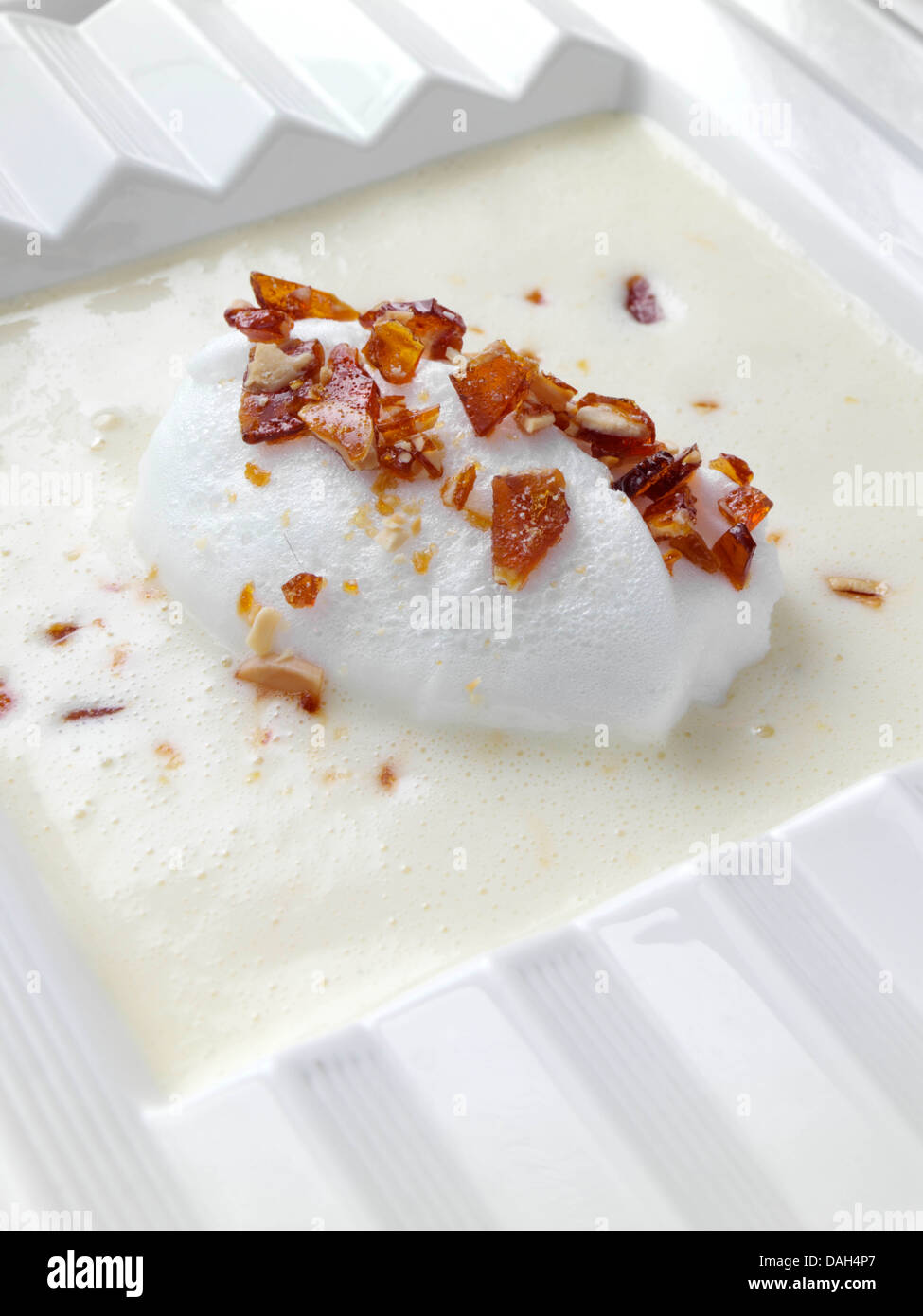 Poached meringue hi-res stock photography and images - Alamy