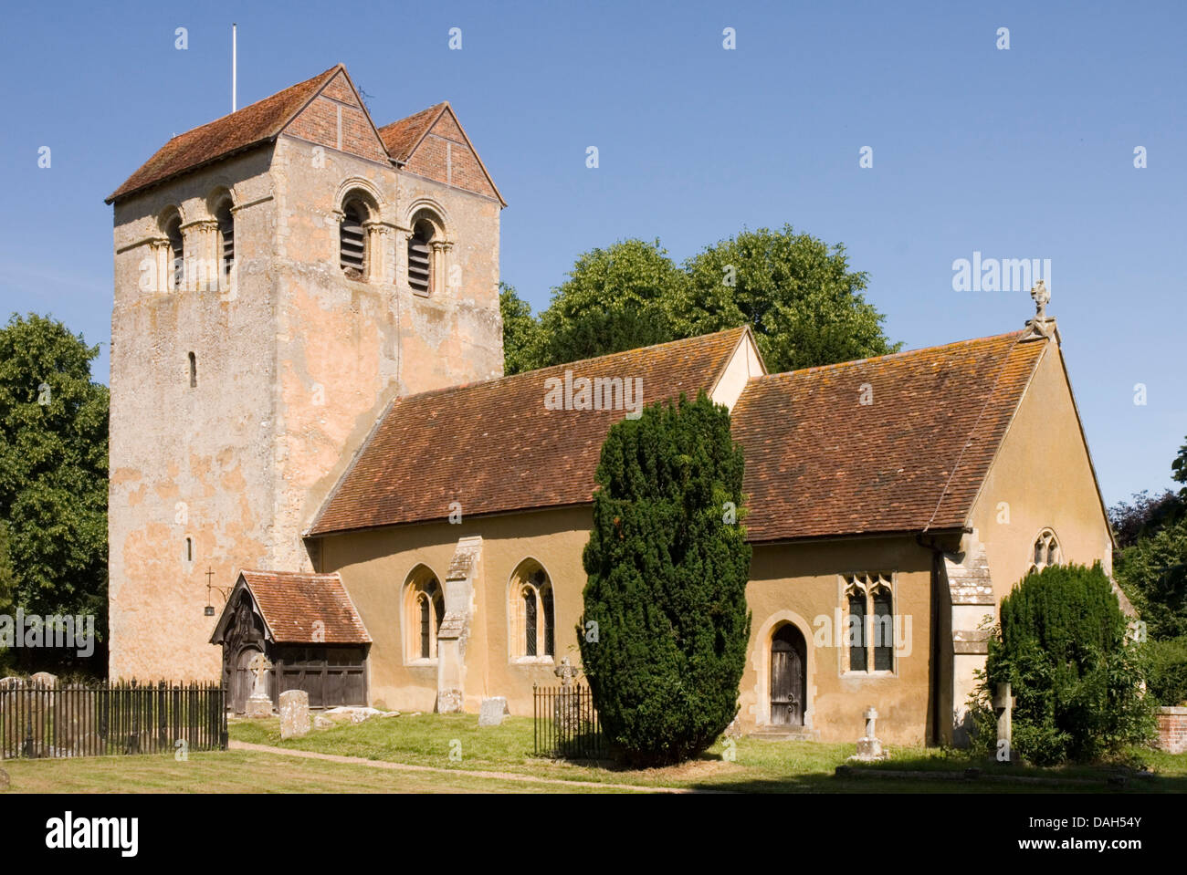 Bucks - Chiltern Hills - Fingest village - Norman church - St ...