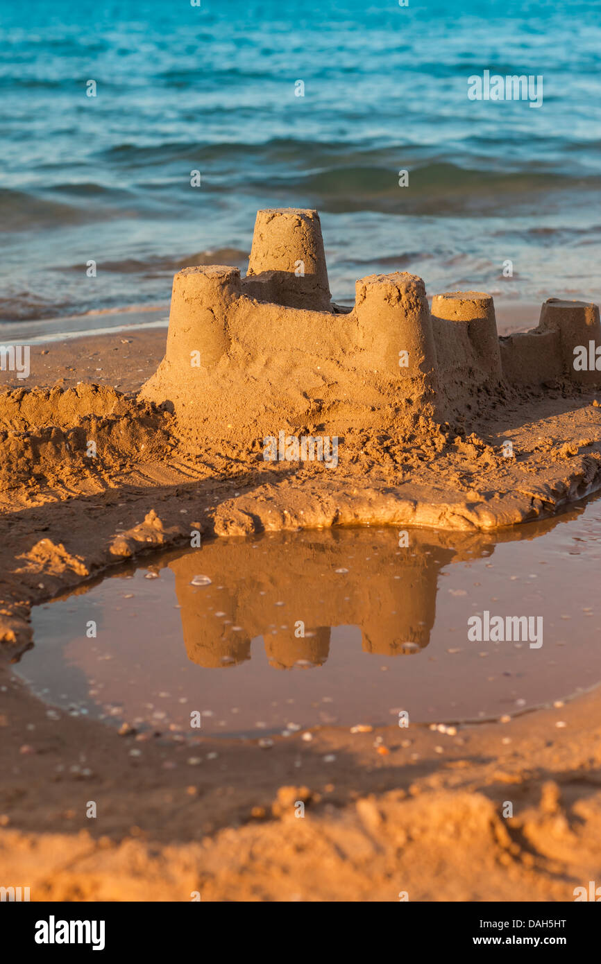 Sandcastle building hi-res stock photography and images - Alamy