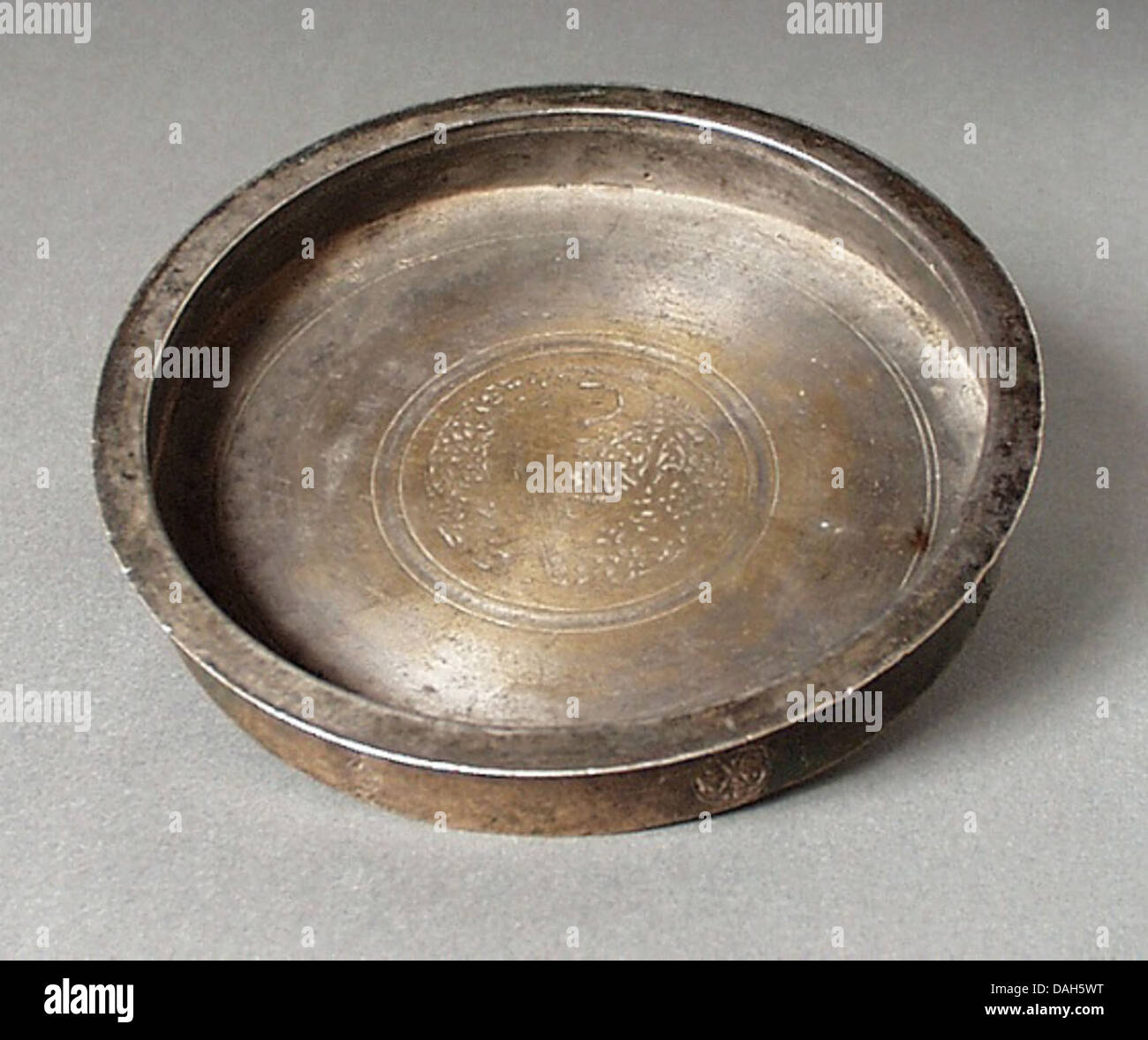 Decorative artifact hi-res stock photography and images - Alamy