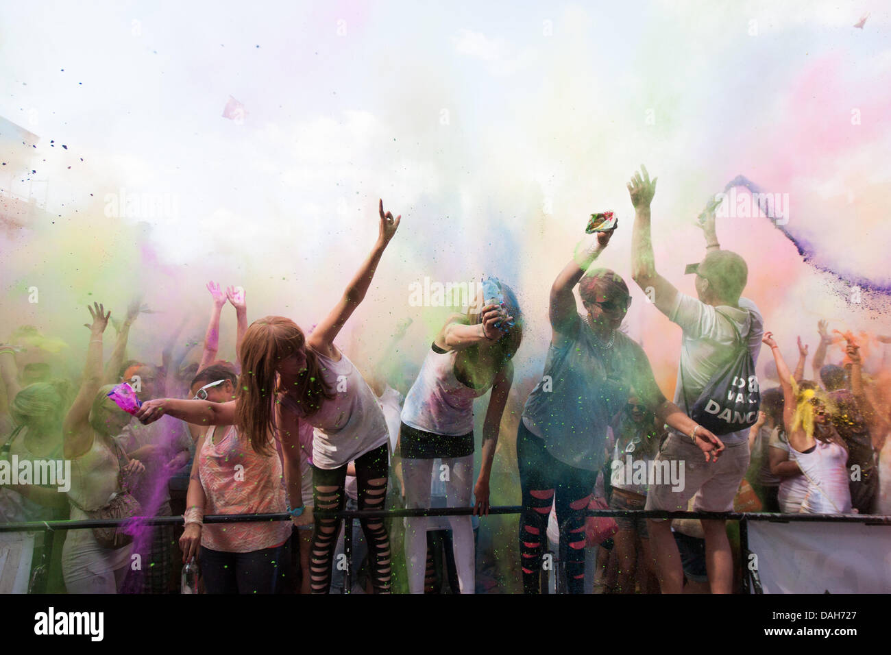Berlin, Germany. 13th July, 2013. Visitors party at the Holi Festival ...