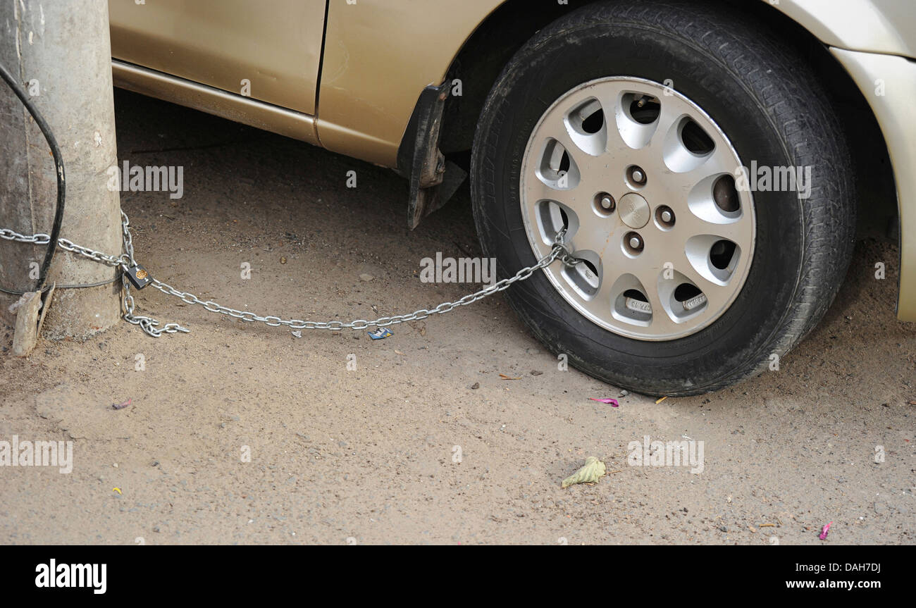Chained Stock Photos & Chained Stock Images - Alamy