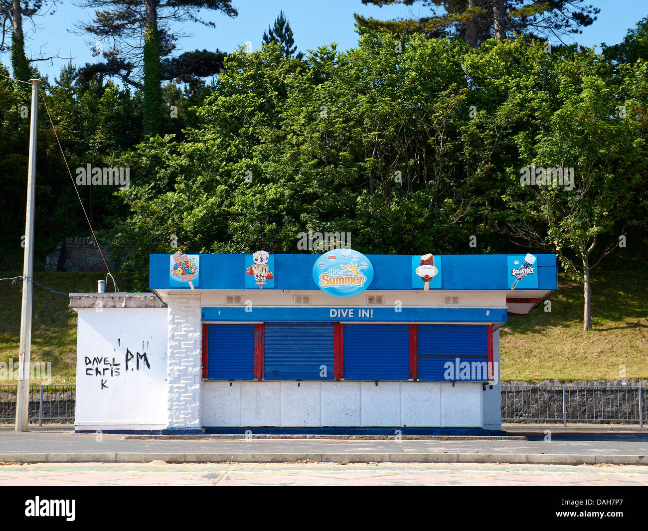 Ice cream booth hi-res stock photography and images - Alamy