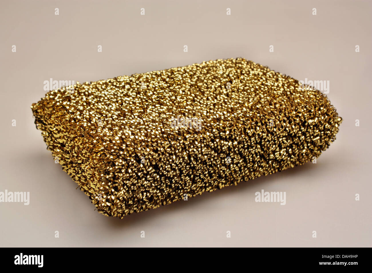 Silver with gold wash hi-res stock photography and images - Alamy