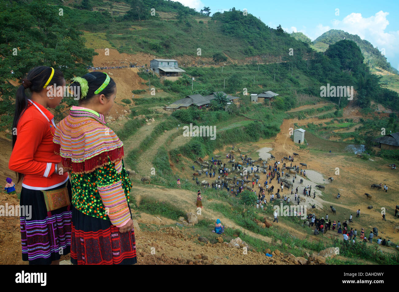 Vietnamese women hi-res stock photography and images - Alamy
