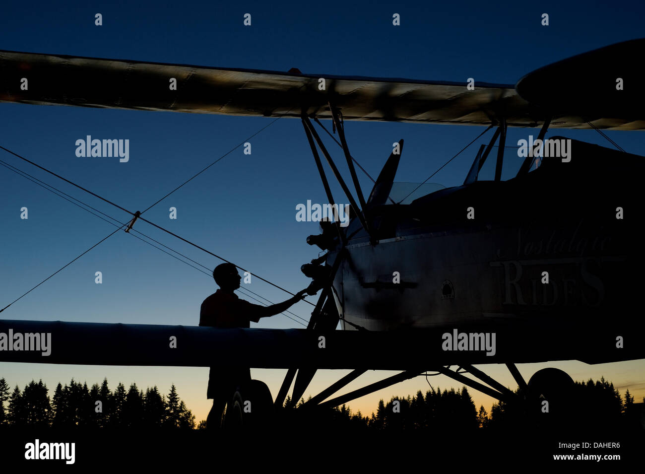 Old biplane hi-res stock photography and images - Alamy