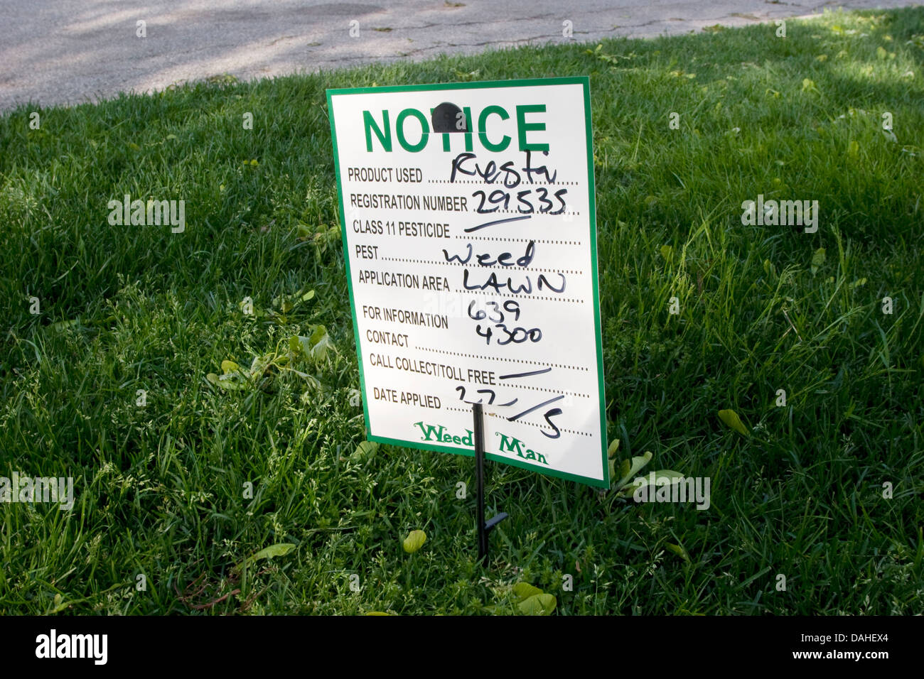 Pesticide spray lawn hi-res stock photography and images - Alamy