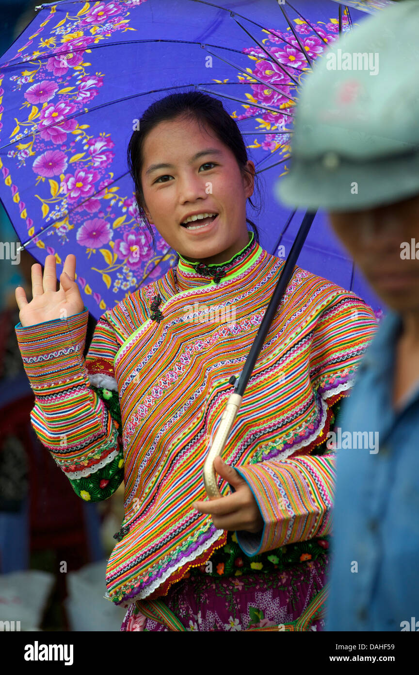 Happy portrait of hmong girl hi-res stock photography and images - Alamy