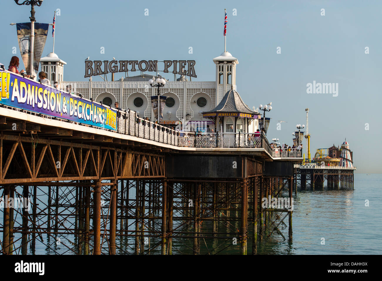 Iconic victorian pier hi-res stock photography and images - Alamy