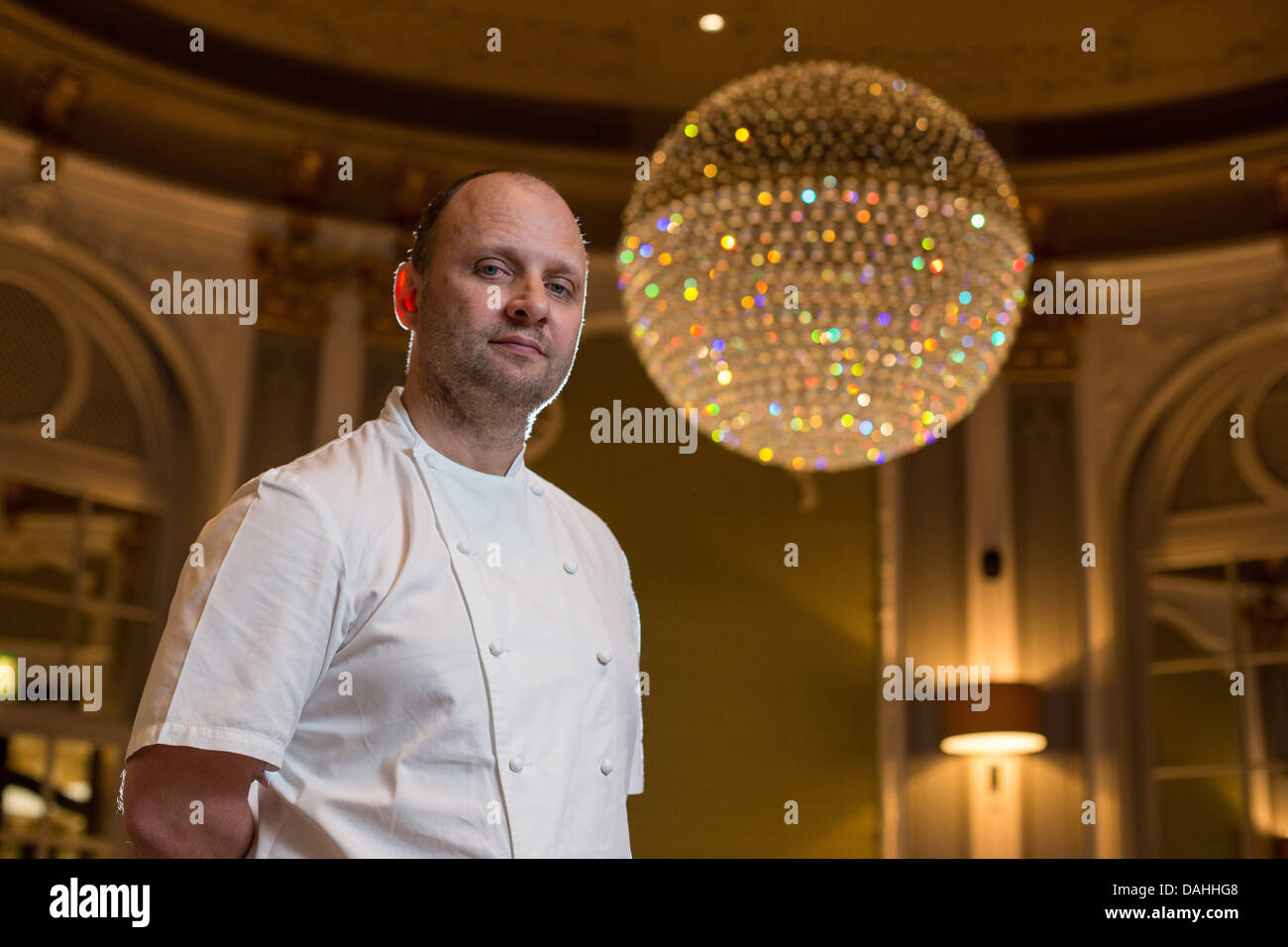 Chef simon rogan hi-res stock photography and images - Alamy