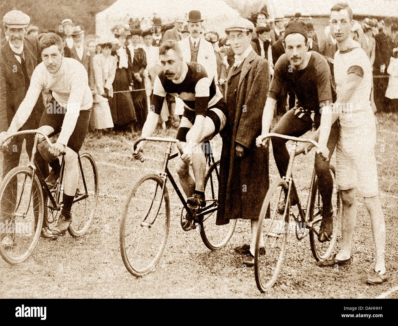 Vintage cycle racing hi-res stock photography and images - Alamy