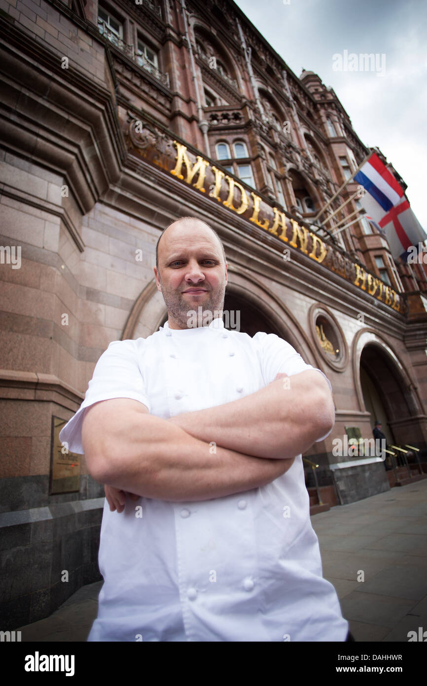 Chef simon rogan hi-res stock photography and images - Alamy