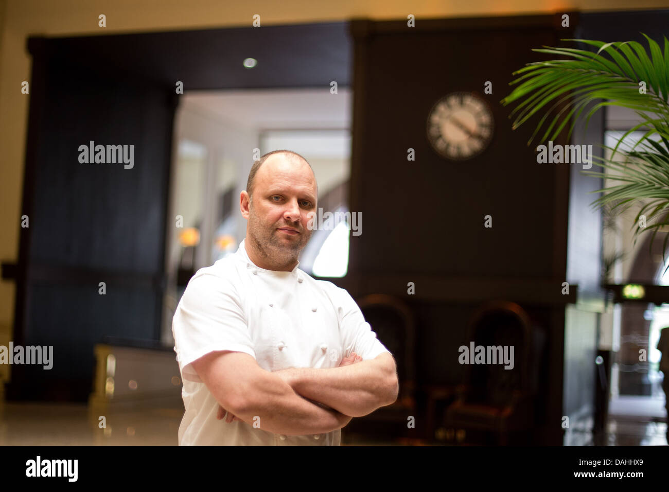 Chef simon rogan hi-res stock photography and images - Alamy