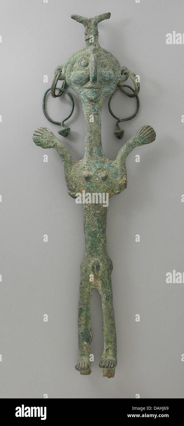 This female figure sculpture exemplifies ancient artistic techniques ...