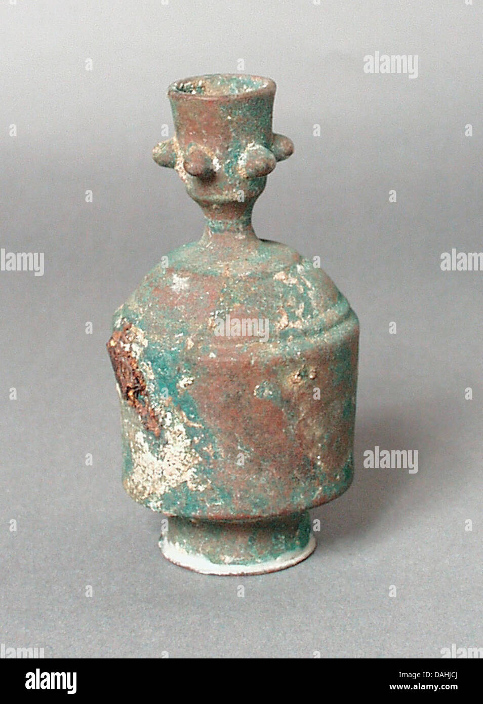 Vase finial hi-res stock photography and images - Alamy