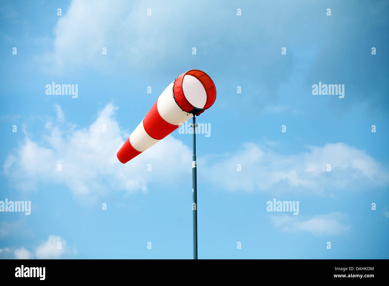 Meteorology wind speed gauge hi-res stock photography and images - Alamy