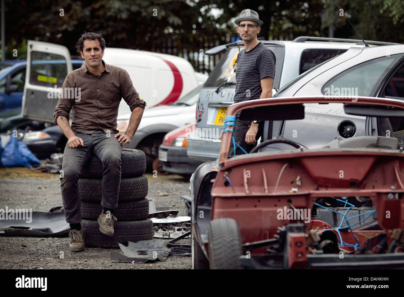 Artists Todd Chandler (l) and Jeff Stark (r Stock Photo - Alamy