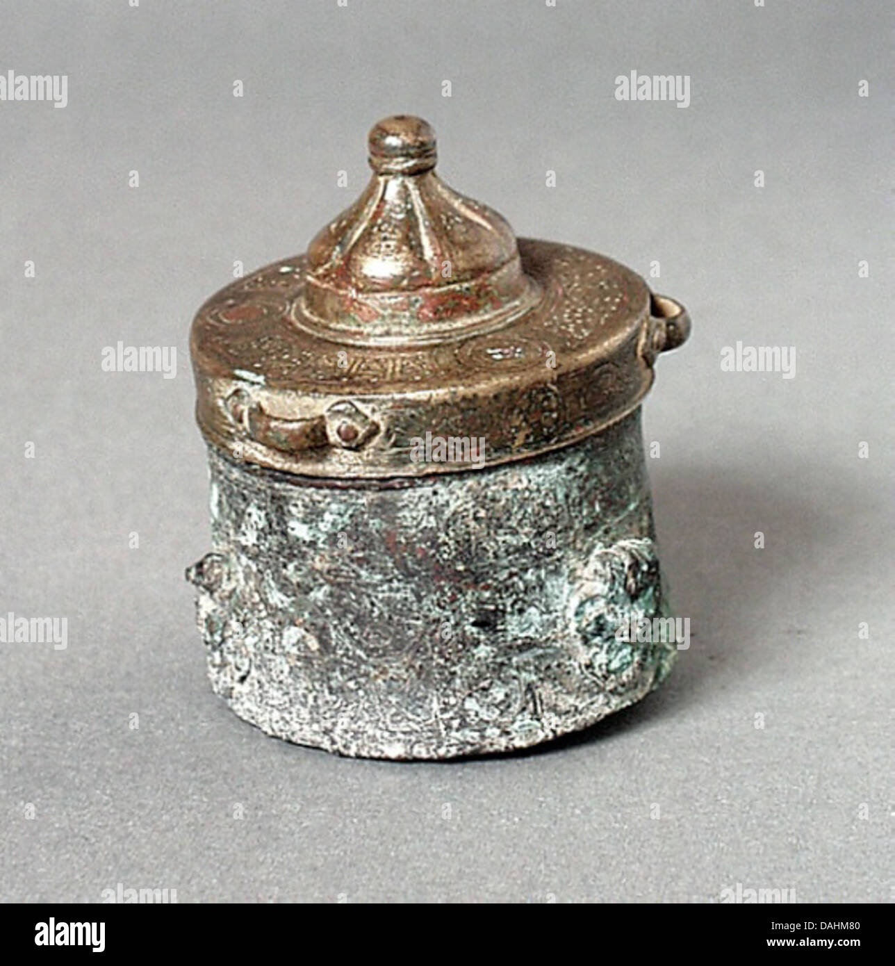 An inkwell with a lid from the Los Angeles County Museum of Art ...
