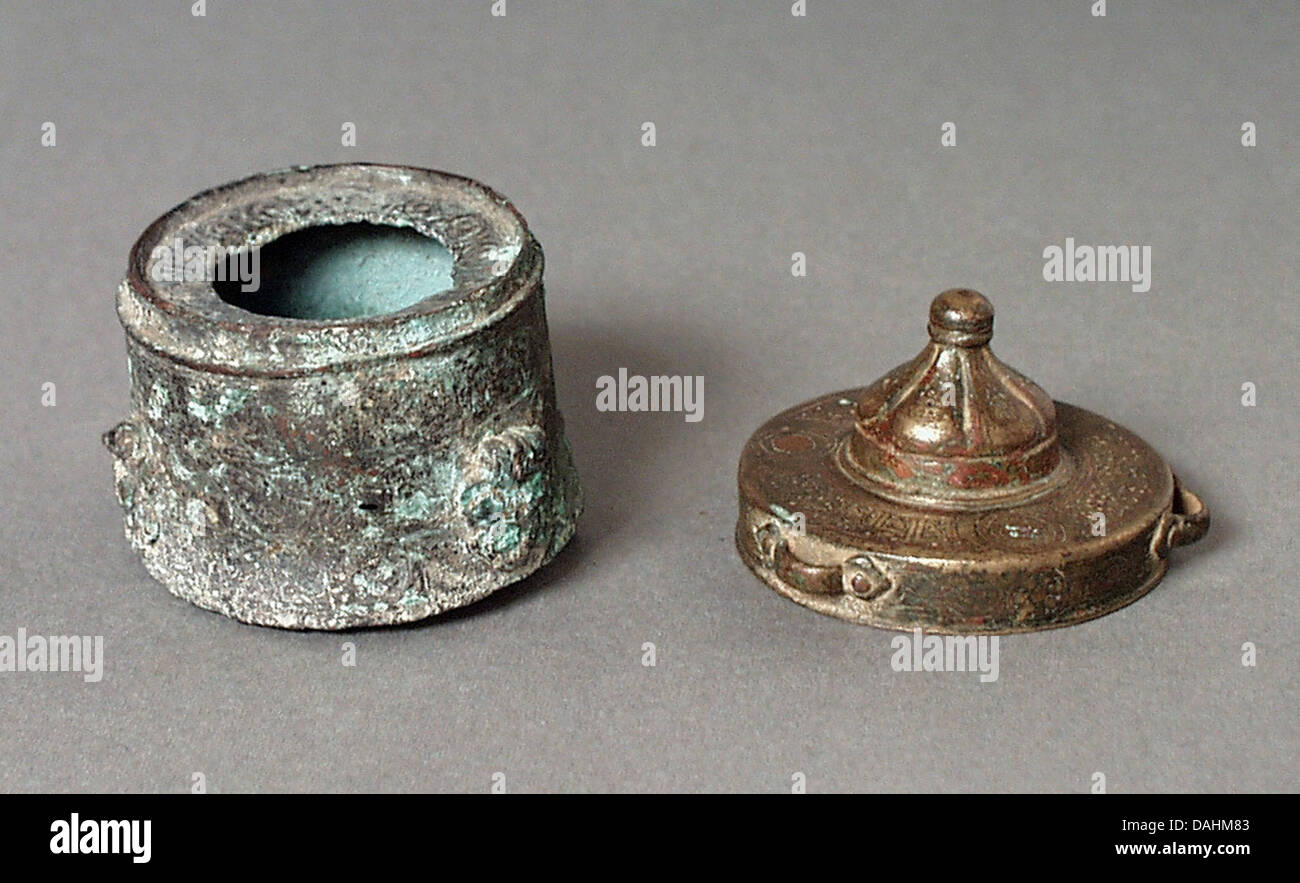 Inkwell with Lid LACMA AC1997.253.33a-b (2 of 2 Stock Photo - Alamy