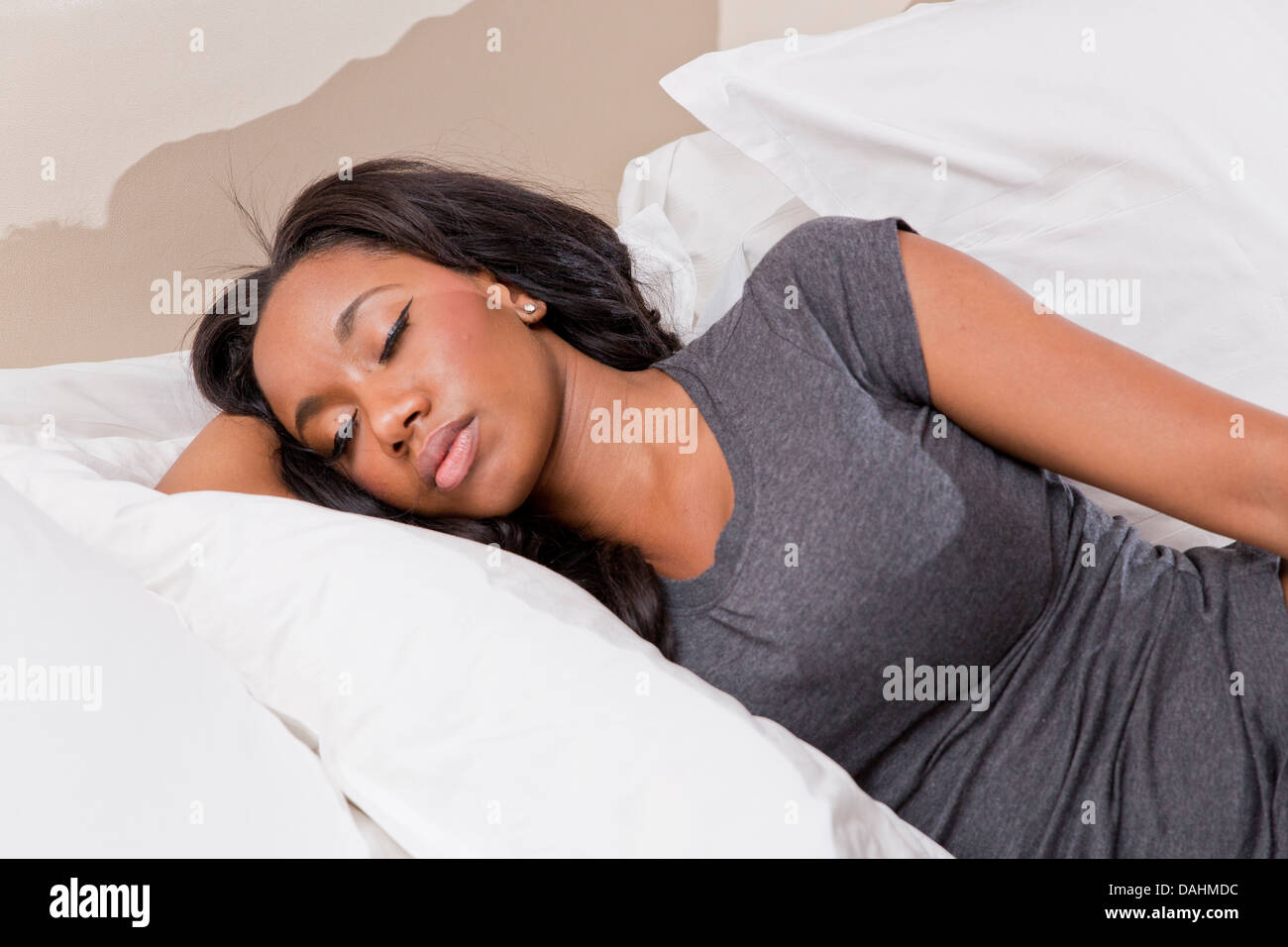 Sleeping sheets hi-res stock photography and images - Alamy