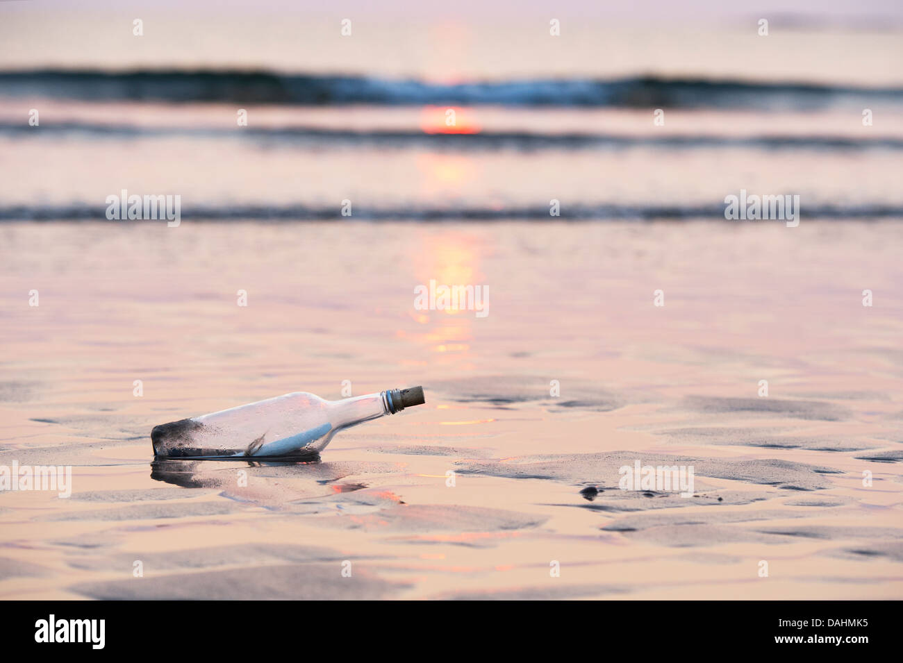 Message In A Bottle Stock Photos & Message In A Bottle Stock Images - Alamy