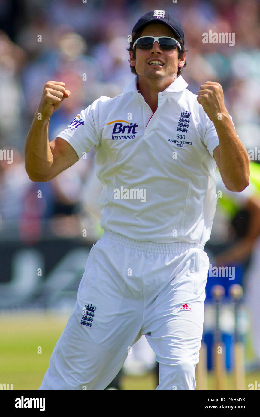 Nottingham, UK. 14th July, 2013. Alastair Cook celebrates winning the ...