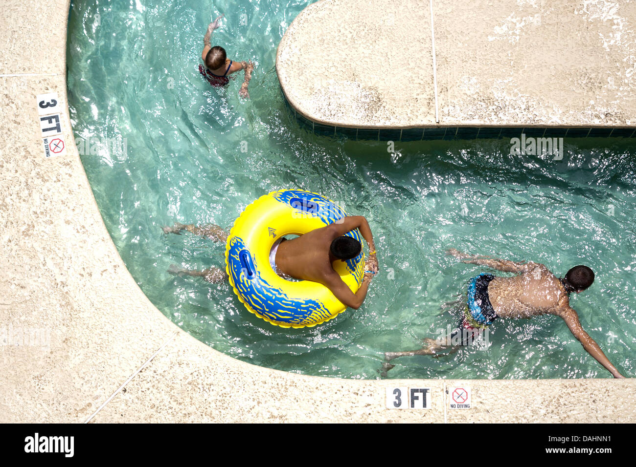 Kids floating hi-res stock photography and images - Alamy