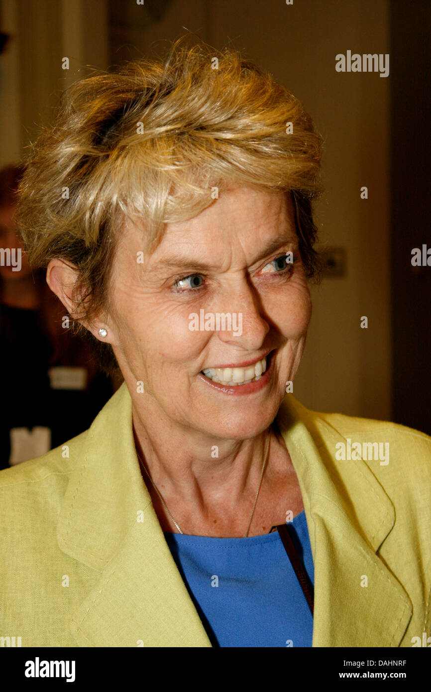 Anne mcintosh hi-res stock photography and images - Alamy