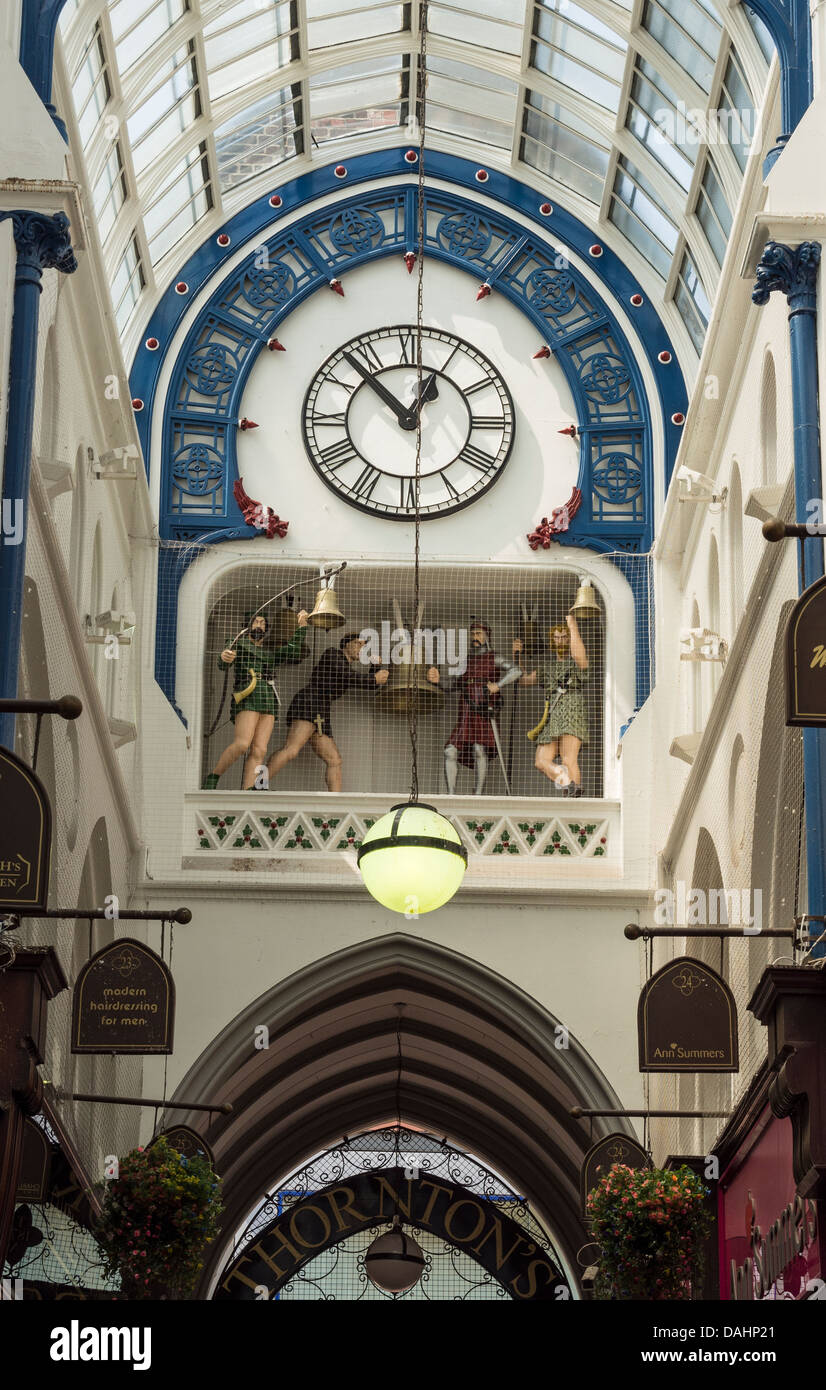 Leeds Arcade Clock High Resolution Stock Photography and Images - Alamy