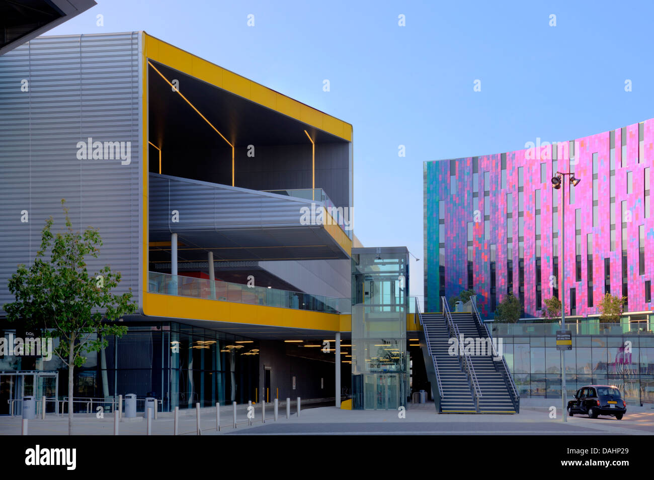 ExCeL London and The Aloft London Excel Hotel, Convention and ...