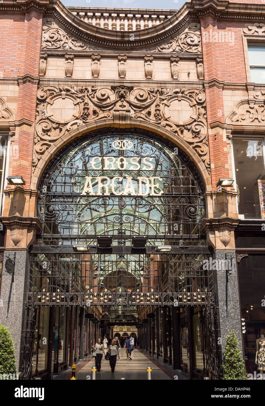 Cross arcade leeds hi-res stock photography and images - Alamy