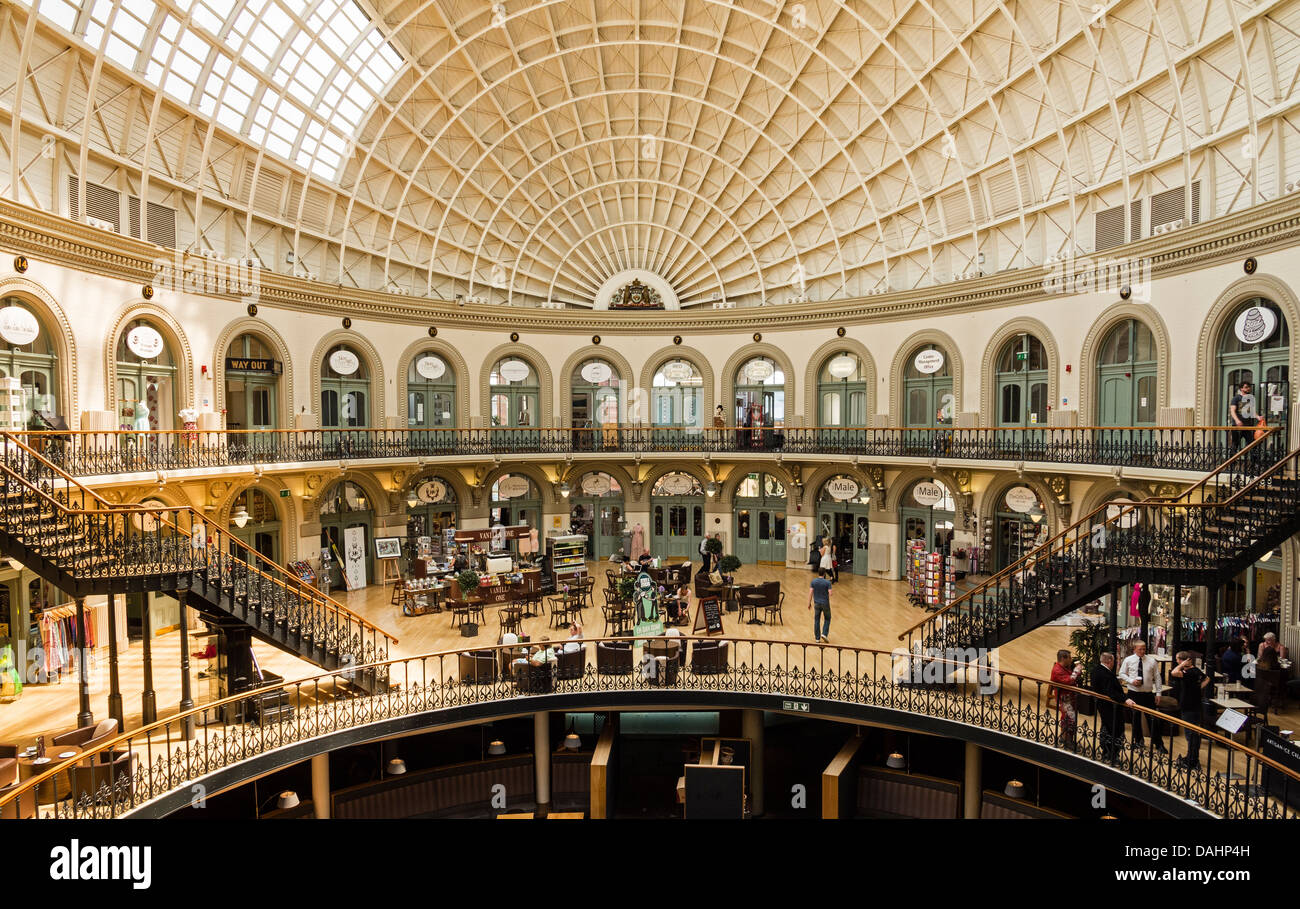 Leeds corn exchange interior hi-res stock photography and images - Alamy