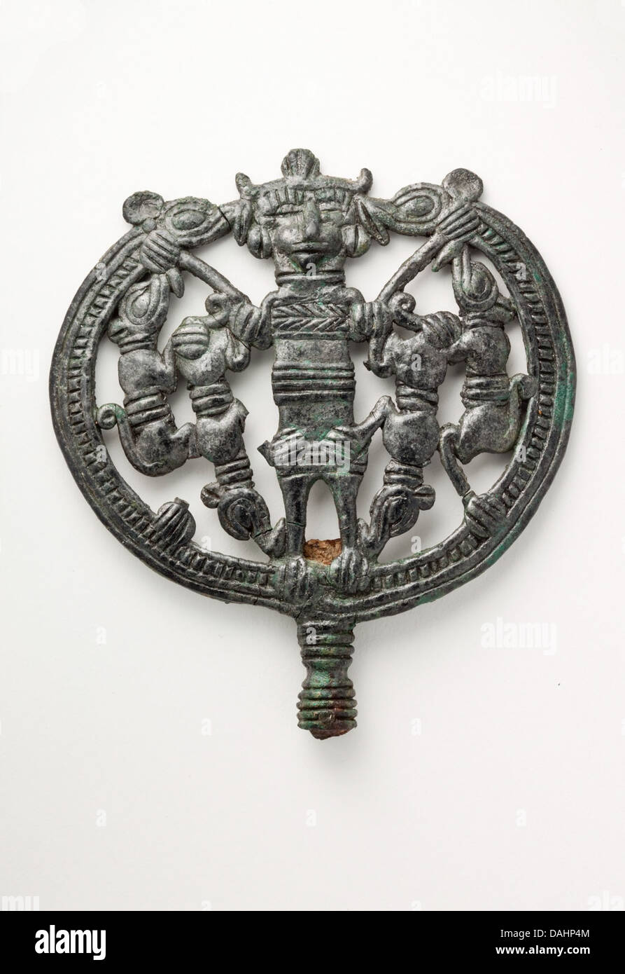 This openwork pinhead, part of the LACMA collection, is a finely ...