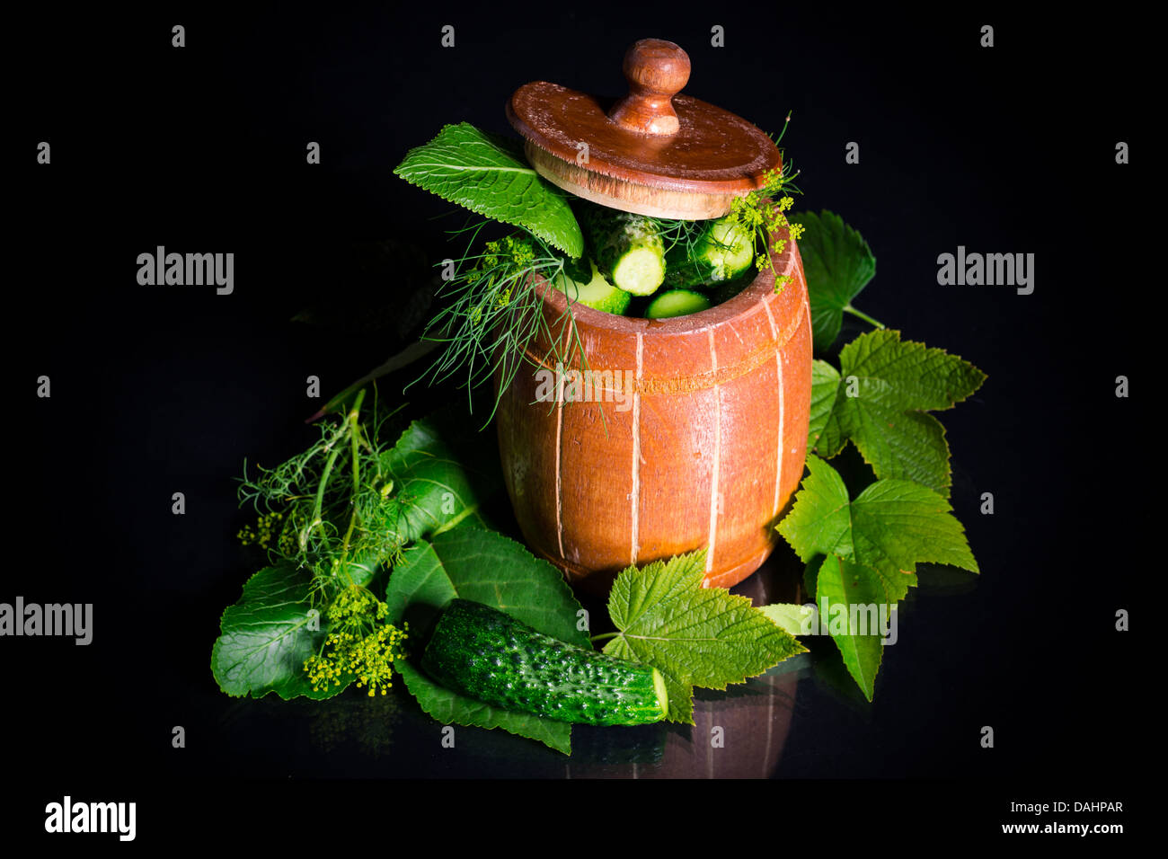 Pickle barrel hi-res stock photography and images - Alamy
