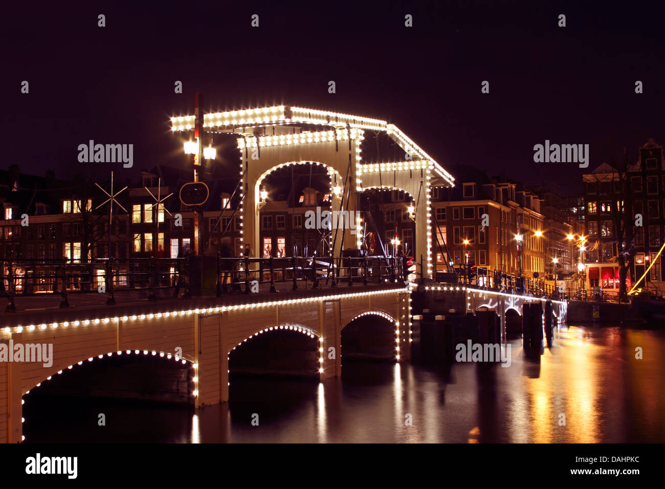 Holland amsterdam night hi-res stock photography and images - Alamy