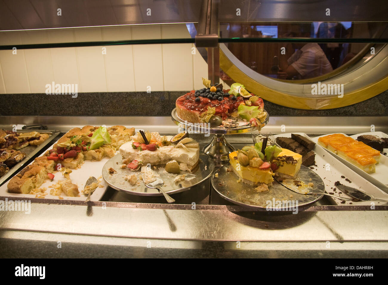 Selection puddings hi-res stock photography and images - Alamy