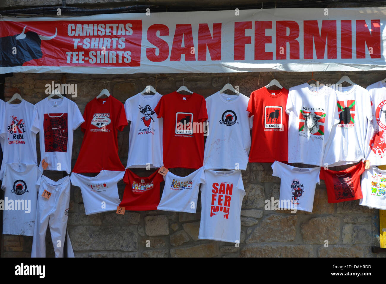 Traditional basque clothing hi-res stock photography and images - Alamy