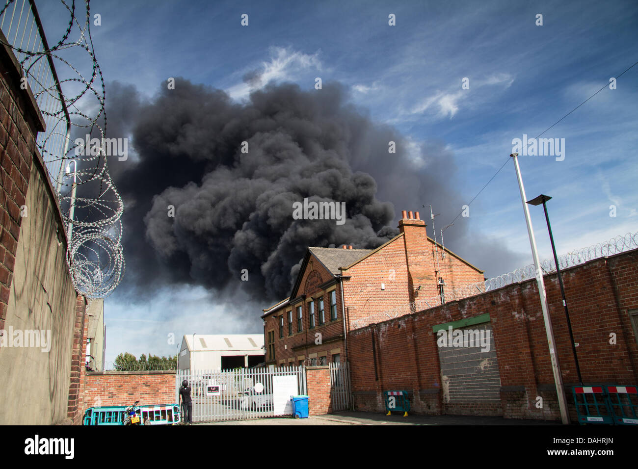 Sheffield fire hi-res stock photography and images - Alamy