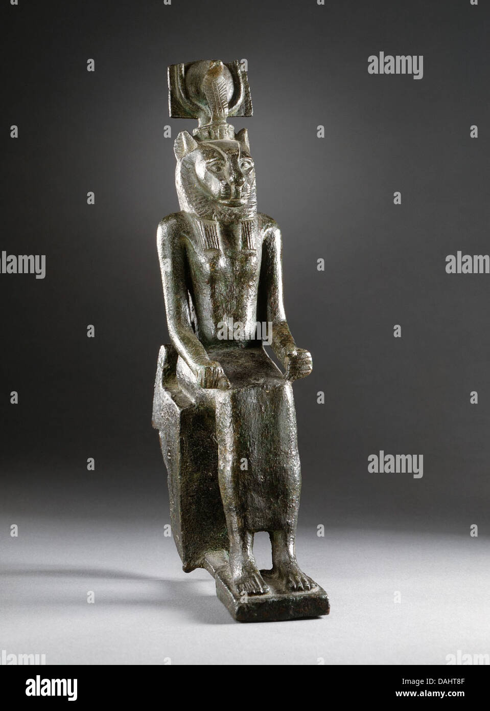Ancient egyptian goddess wadjet hi-res stock photography and images - Alamy