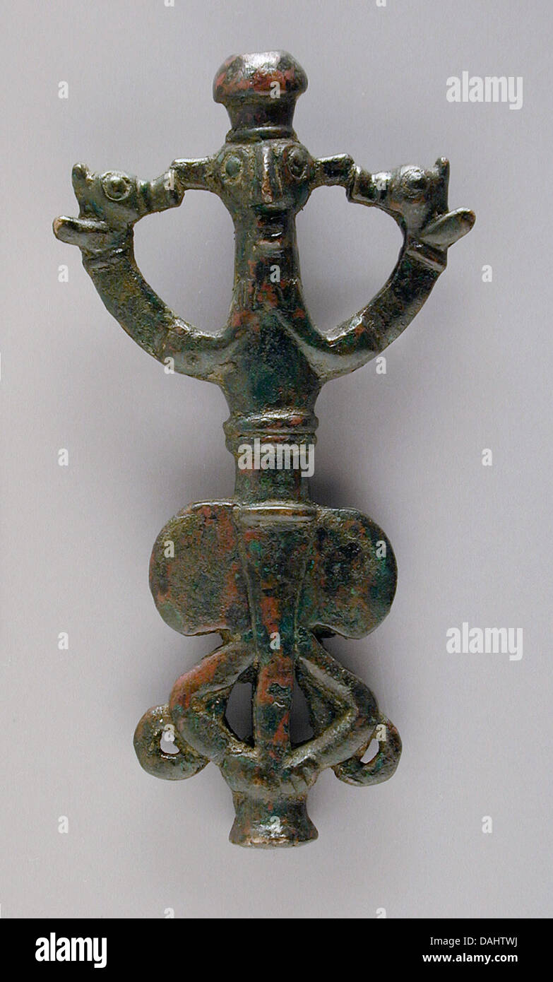 A standard finial from the Los Angeles County Museum of Art, reflecting ...