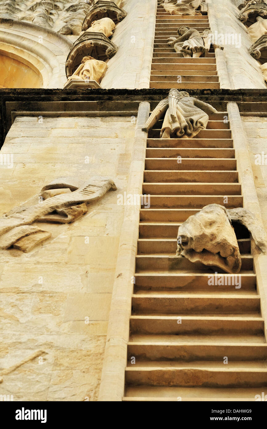 Carved Angels climbing the outside walls of Bath Abbey also known as ...