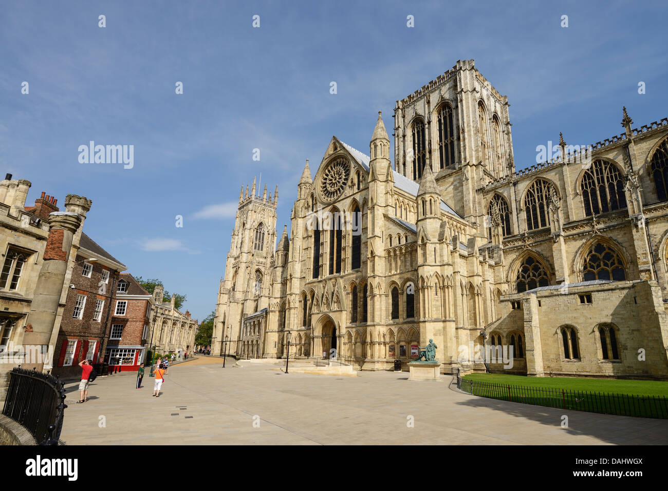 Minster yard hi-res stock photography and images - Alamy