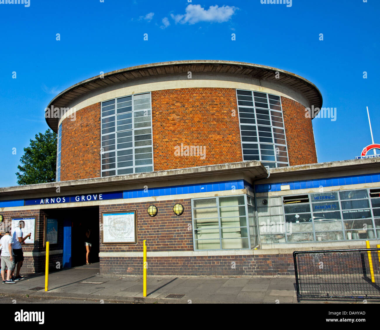 Arnos Grove Stock Photos & Arnos Grove Stock Images - Alamy