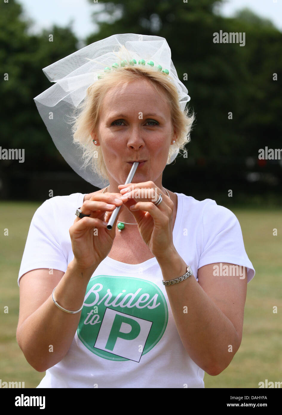 World pea shooting championships 13 07 2013 hi-res stock photography ...